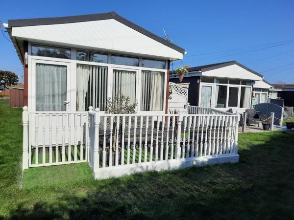 Family Tides-chapel Saint Leonards - Anderby Creek