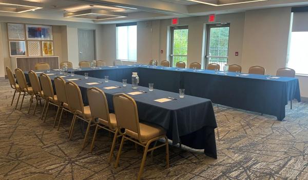 Holiday Inn Express & Suites Huntsville By Ihg - Ontario 60