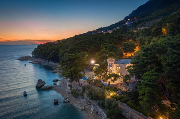 Luxury Beachfront Villa Sea Palace With Private Pool, Jacuzzi, Sauna And Gym Right At The Beach In Lokva Rogoznica - Omis - Mimice