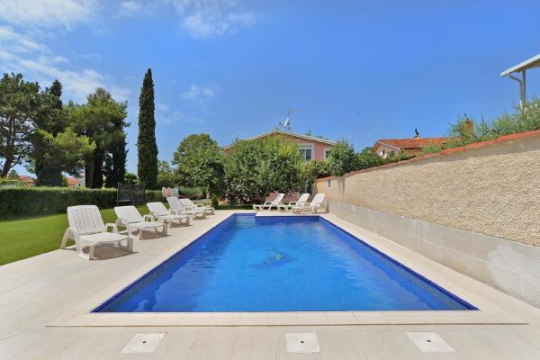 Ferienhaus Mit Privatpool Für 12 Personen Ca 200 Qm In Valbandon, Istrien Istrische Riviera - Fasana