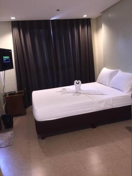 Spacious Studio Apartment B206 - Makati