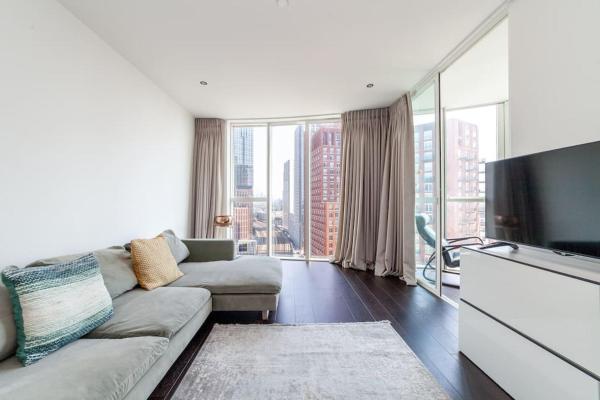 Full Of Light & Spacious 2br Residence, 9 Elms - Stockwell - London