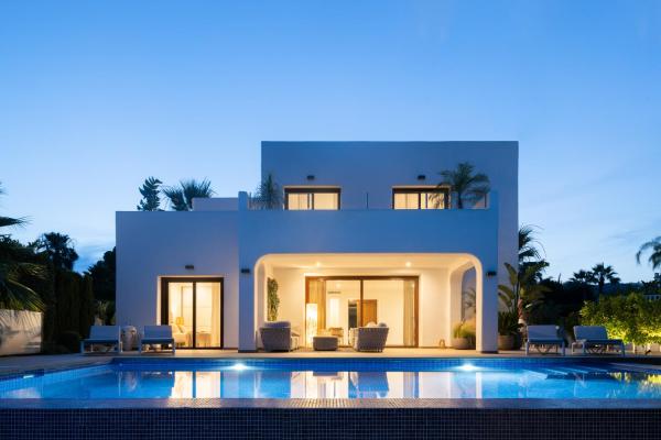 Villas Guzman - Artista - Calp