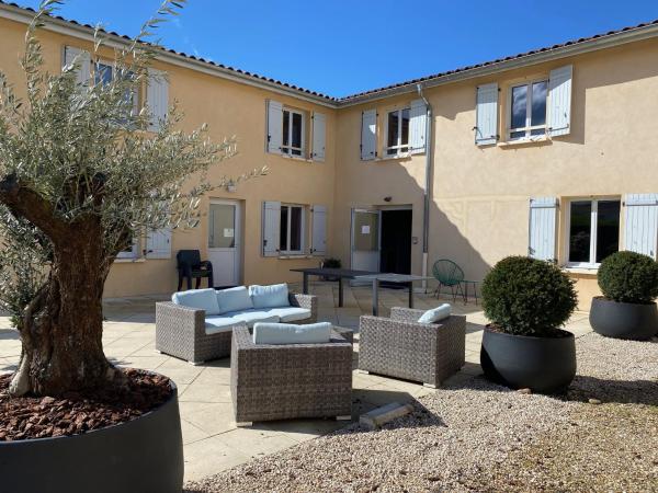Domaine De La Noiseraie - Suites Spacieuses - Fleurie
