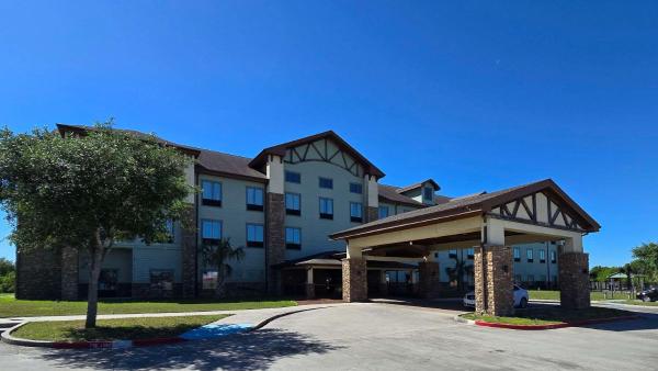 Comfort Inn & Suites - Beeville, TX