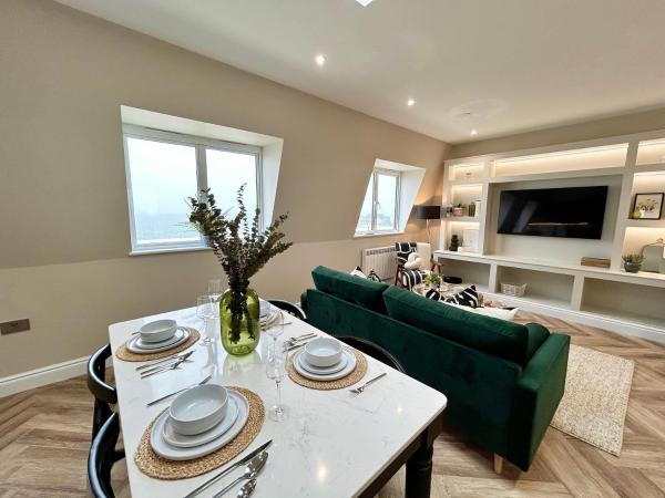 Number 11 Croft House - Waterwynch House