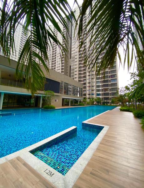 Youth City 2 Bedroom Suites With Rooftop Pool Nilai By D'kay Homes, Near Usim Klia - Beranang