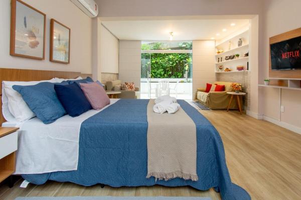 Maravilhoso Loft Em Copacabana A 150 Metros Da Praia Com Um Varandão Em Meio Ao Verde. - Copacabana
