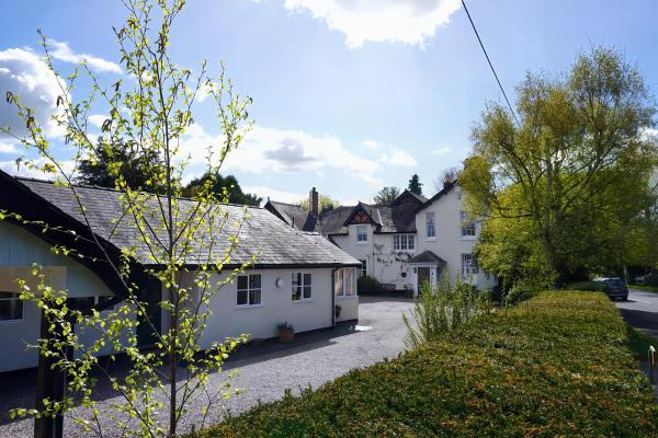 The Old Vicarage Self-contained Apartments - Shropshire