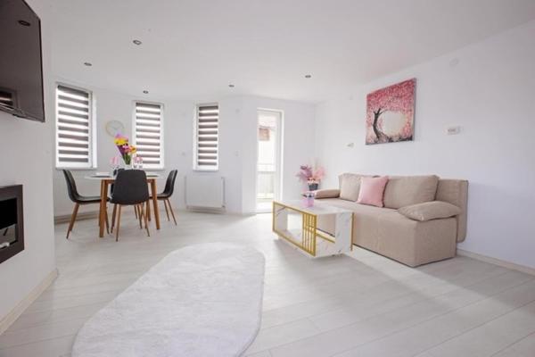 Whiteboxapartment - Kyustendil