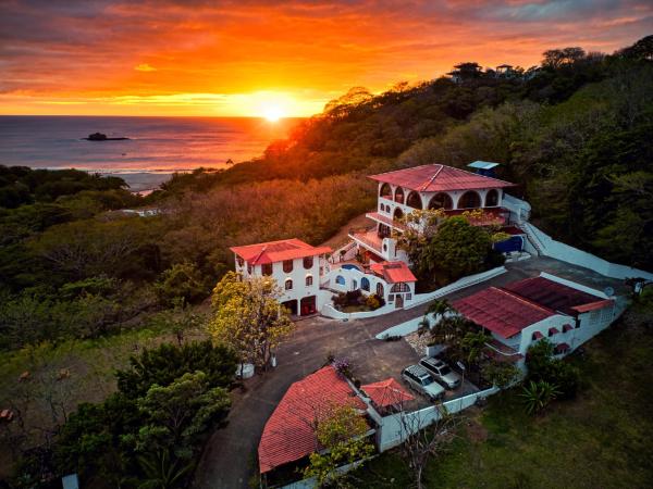 Beachside Stay At Villa Viyarte - Guanacaste Province