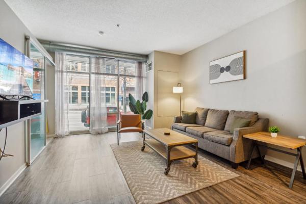 Cozysuites Mill District With Pool, Gym #02 - Minneapolis, MN
