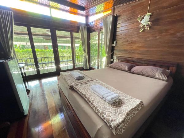 Ruen Orathai Resort - Prachuap Khiri Khan
