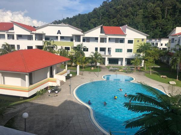 Walking Distance To The Beach, Pangkor - Pangkor Island