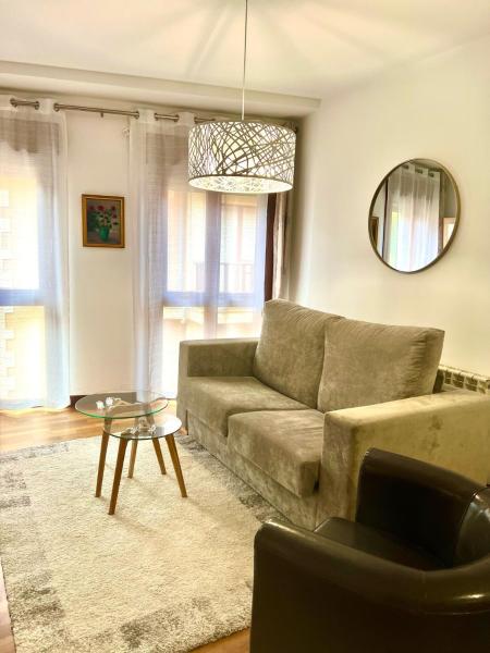 Apartamento Salón Moderno Con Plaza De Garaje Privada - Llanes