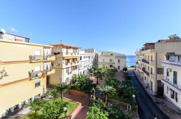 Le Tartarughe Mare Apartament - Letojanni