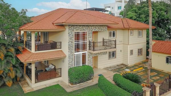 Super Spacious 4br 4 5ba Villa W Pool In Sosua - Dominican Republic
