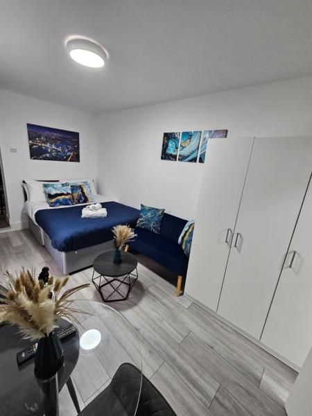 Cozy Ground-floor Studio, Excellent City Access - Hounslow