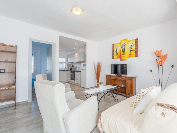 Casa Luminosa Con Amplia Terraza En Roses, Cerca De La Playa Y Bien Equipada - Hisp-288-42 - Roses