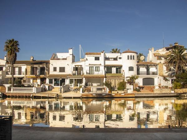 Casa De Pescador Con Amarre De 4 M - Hisp-288-59 - Empuriabrava