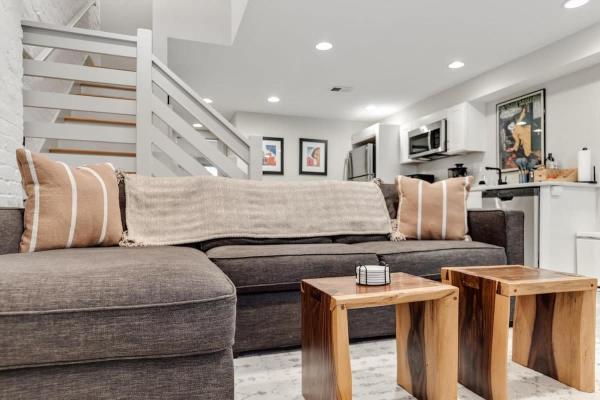 Classy Central Dc Bloomingdale 1-br Getaway - Washington, DC