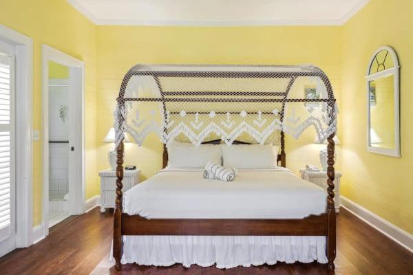Classic King Balcony At The James House - Key West, FL