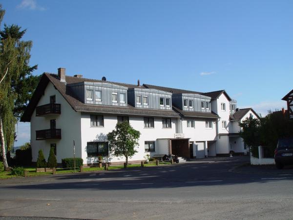 Zur Burgruine Frauenberg - Marburg