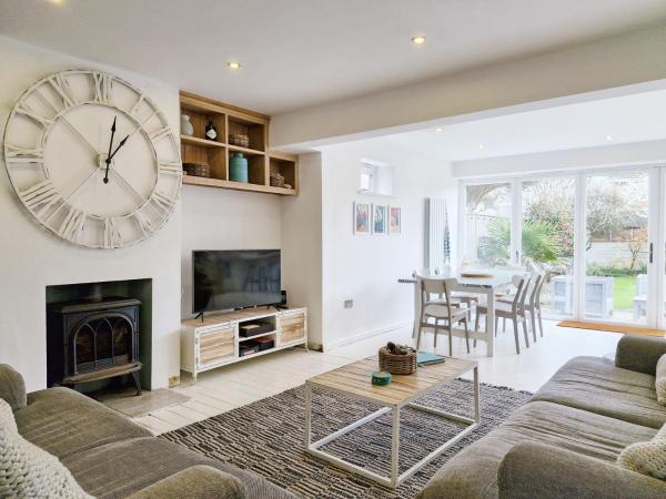 The Beach House - Wittering - Bosham