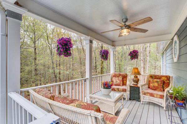 Waleska Loft Stocked Kitchen And Breakfast Included - Canton, GA