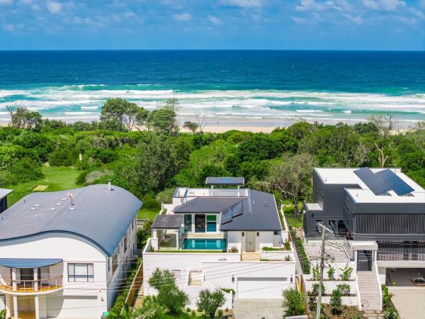 Aquarium House - With Direct Beach Access & Pool - Pottsville