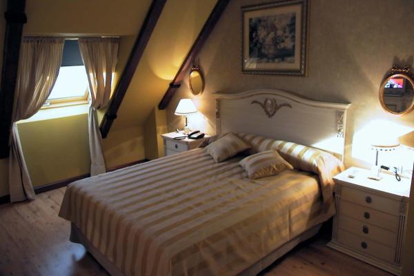 Hotel Santiago - Benavente, Spain