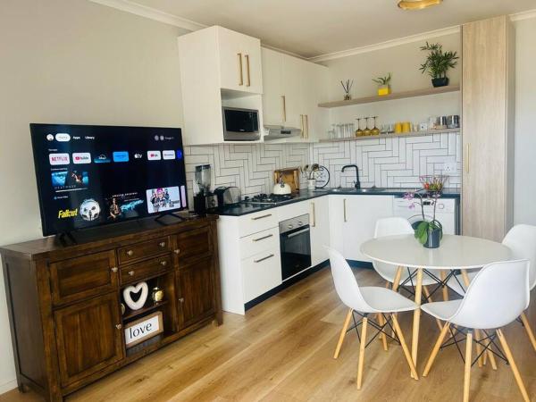 Umzy Blouberg Accommodation - Parklands