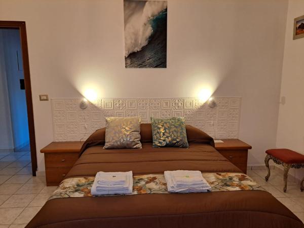 Holidays At The Dock - Fiumicino Airport - フィウミチノ