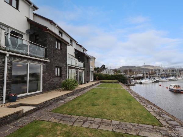 9 Oakley Wharf - Porthmadog