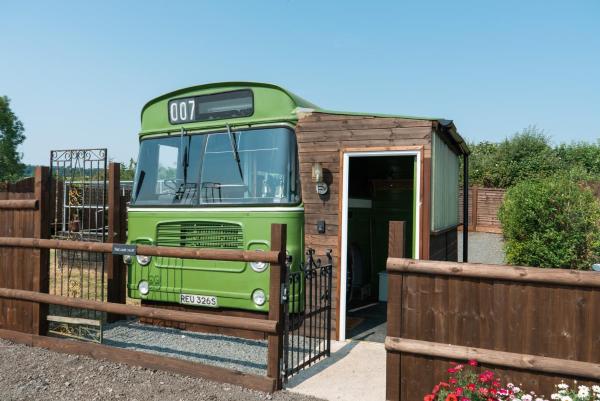 Swallowfield Glamping-the Last Stop - 多塞特