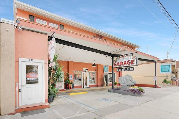 Park It At The Butterfield Garage, Historic Pre-prohibition Style Apt In The Heart Of Downtown - St. Augustine Beach, FL