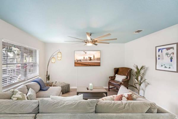 Uptown Gem The Castaway Cottage, Dog Friendly! - Castillo de San Marcos National Monument