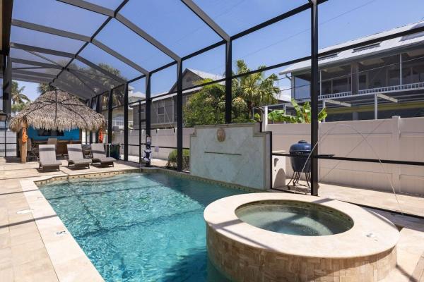 Gorgeous 2br Residence With Pool And Spa At Margarita Mansion - Fort Myers Beach, FL