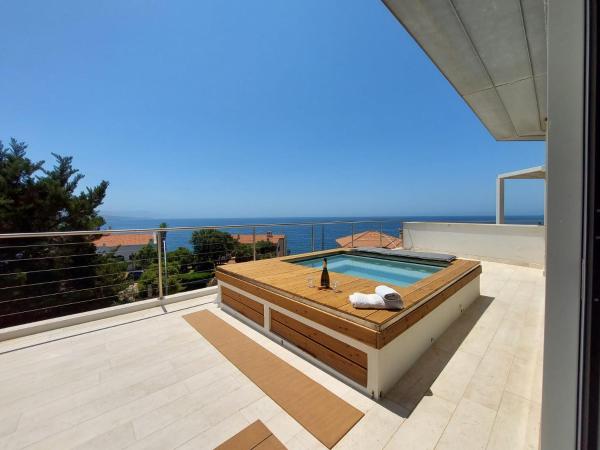 Luxury Seafront Villa With Rooftop Pool & Stunning Sea Views - Alghero