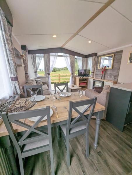 Swift Bordeaux Sea View No 3 - Dunoon