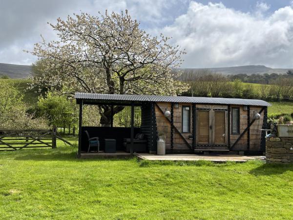1 Bed Converted Railway Wagon Near Crickhowell - 克里克豪厄爾