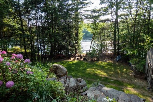 Whimsical Lakefront Chalet - New York