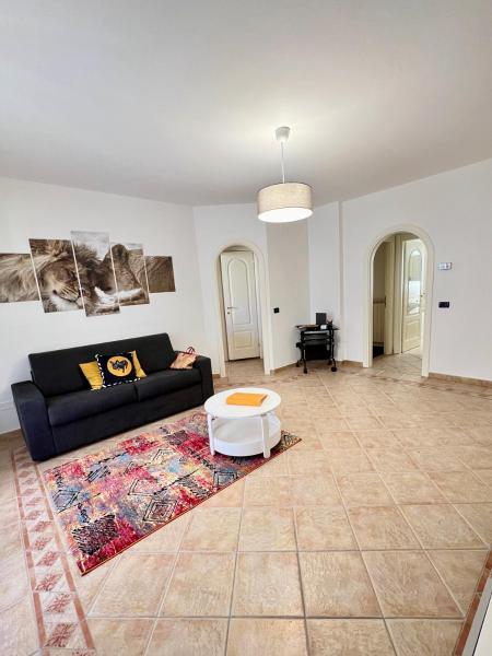 La Home - Animal House - Pietrasanta
