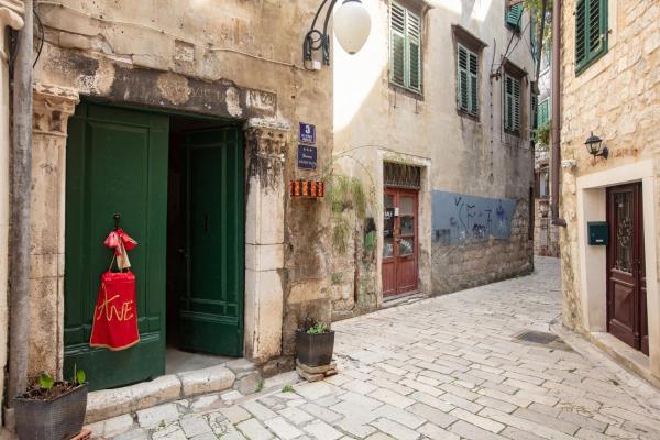 Apartments By The Sea Sibenik - 21816 - Šibenik