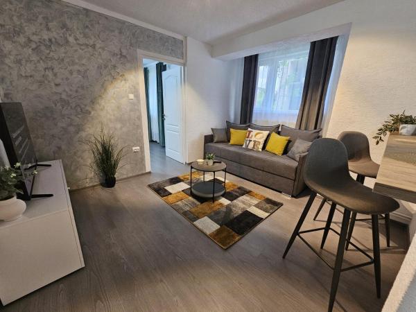 Mona Central Apartment - Romania