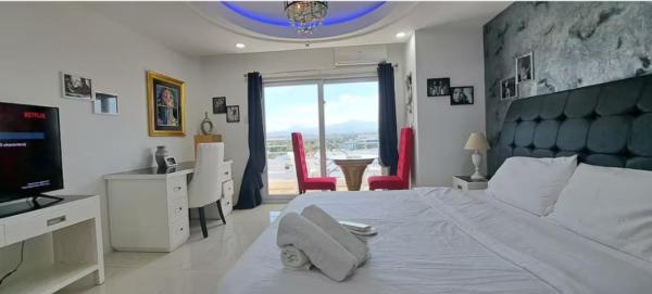 Kandi 1,2,3 Palace Rentals Studio - Angeles