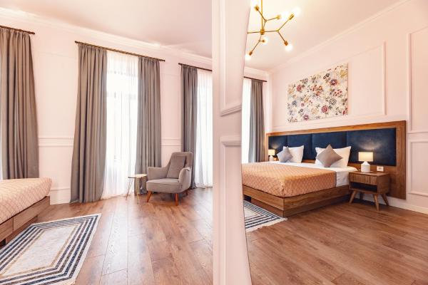 Hotel Manufacturer In Old Tbilisi - Tiflis