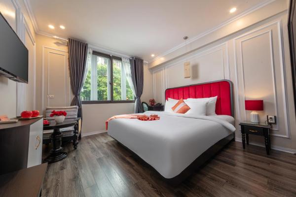Omina Hotel & Travel - Hanoi