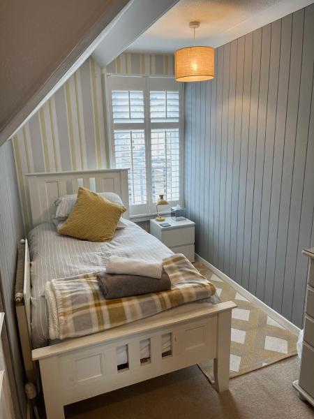 Camelot Guest House - Falmouth