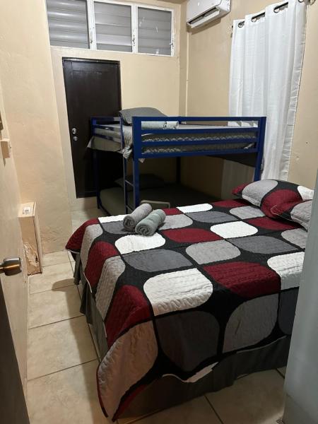 Economical 1br, 1ba Near Ocean Park Beach, 6 Plus Guests - San Juan